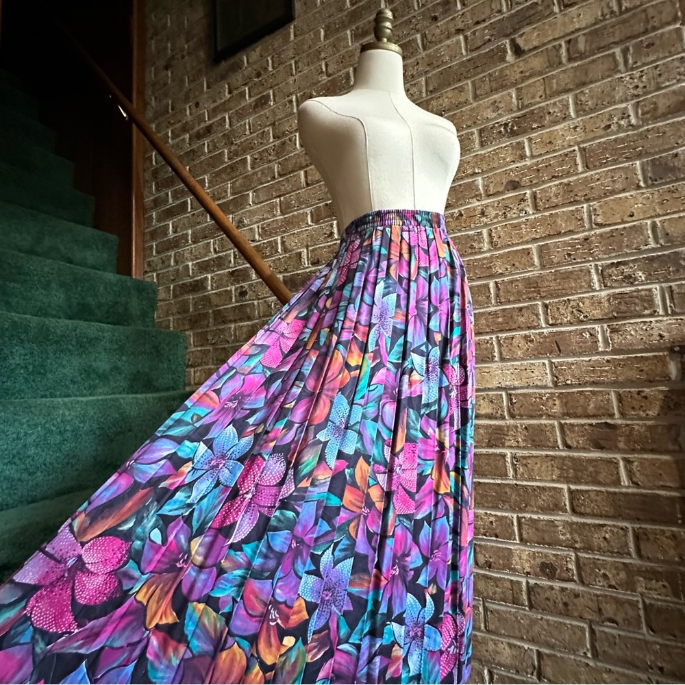 Vtg 80s Retro Colorful Rainbow Maximalist Floral Plea… - Gem